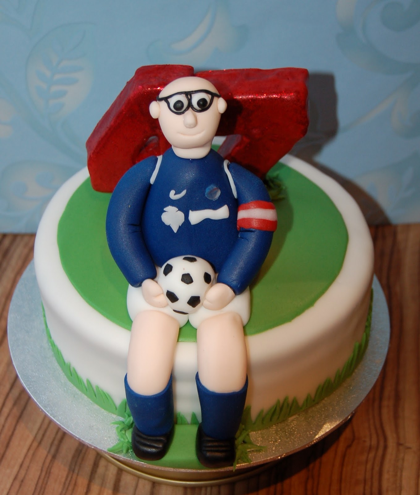 Brighton Baker: How to make a footballer cake