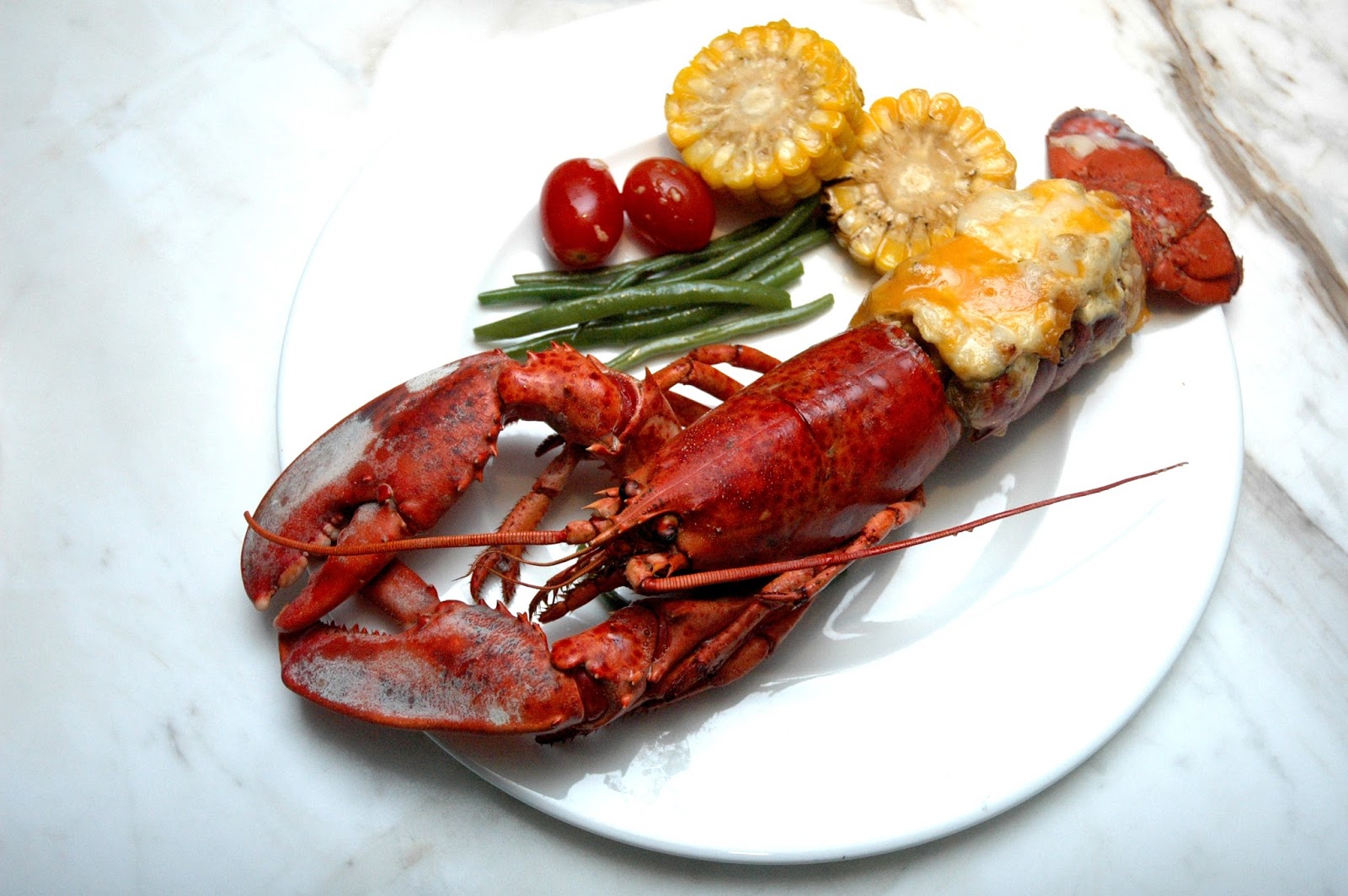 DUDE FOR FOOD: Lobster All You Want with Lobster Mondays at Marriott Cafe