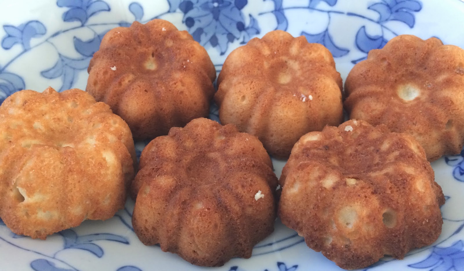 A Taste of History with Joyce White: Cup Cake by Lydia Marie Child