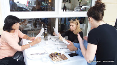 Travelling - Ταξίδια: "Papadakis" restaurant in Athens - Greece