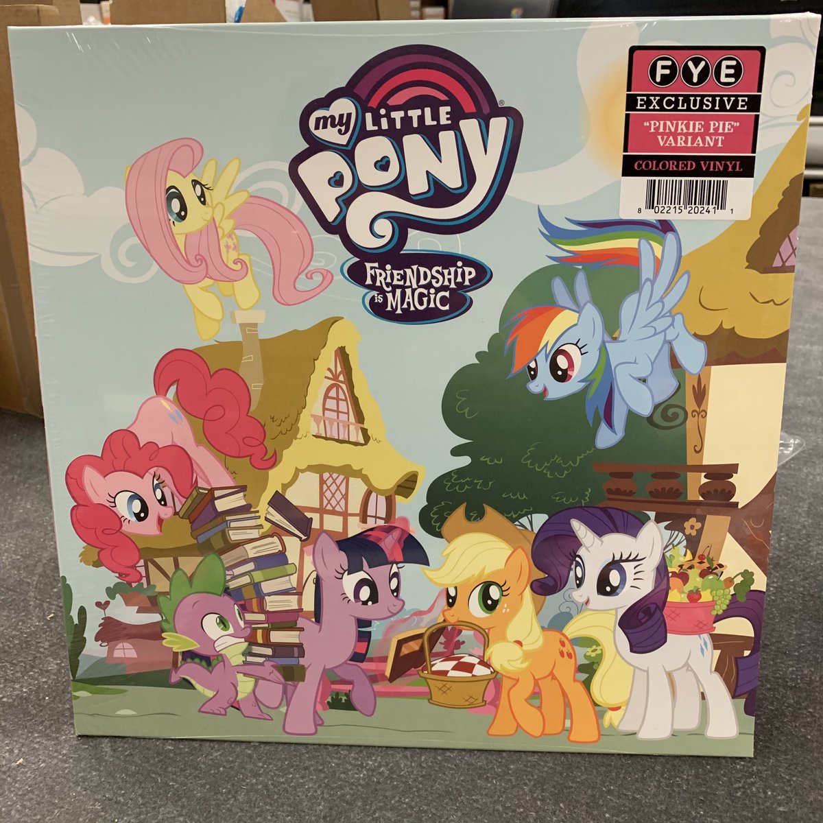 Store Finds: Ornaments, Colored Vinyl, Olders Sets & Much More! | MLP Merch