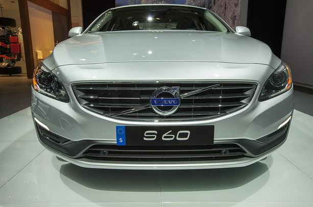 CantukAuto: 2017 Volvo S60 Powertrain and Specs