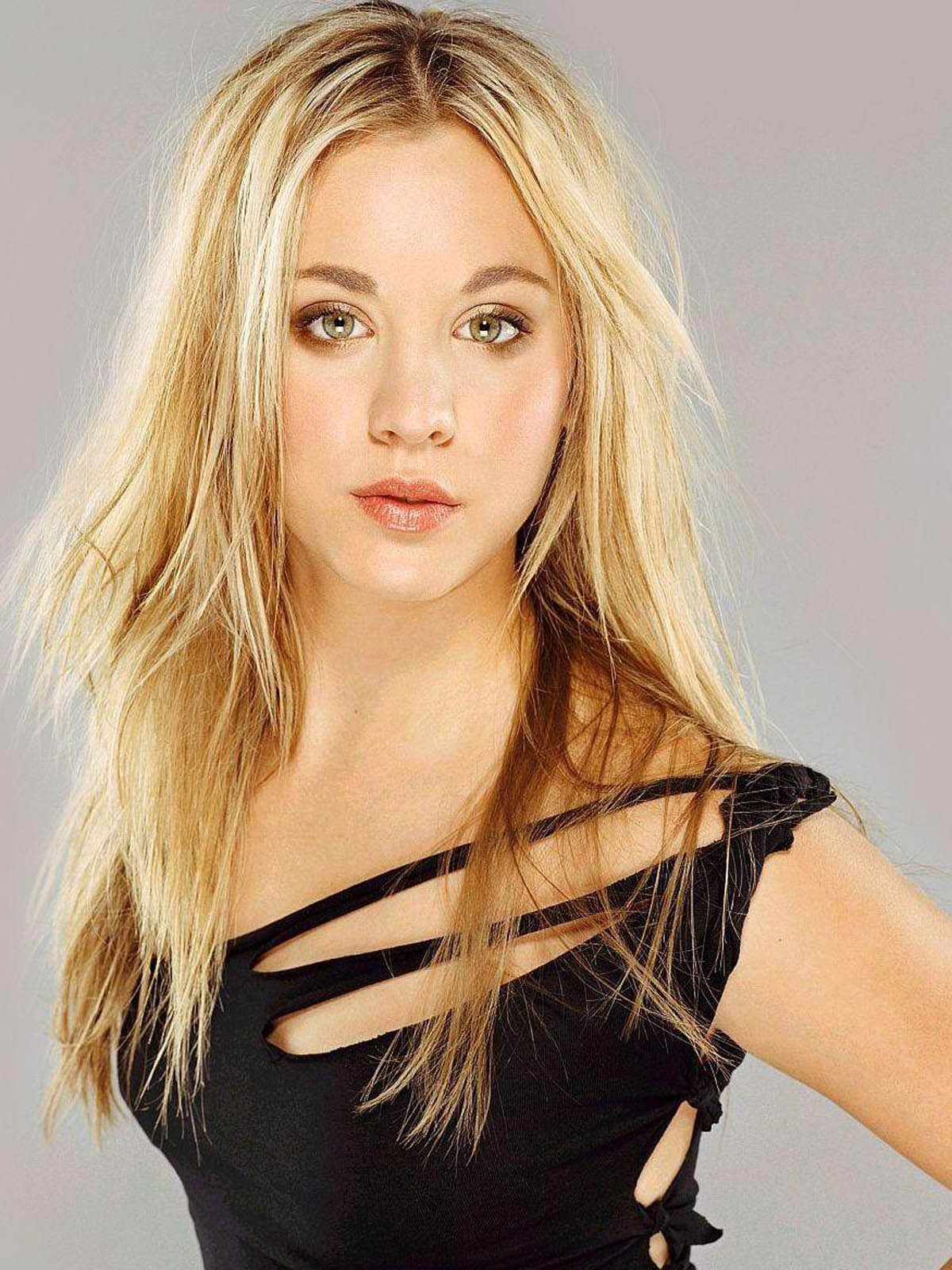 Kaley Cuoco 1920x1080 Celebrity