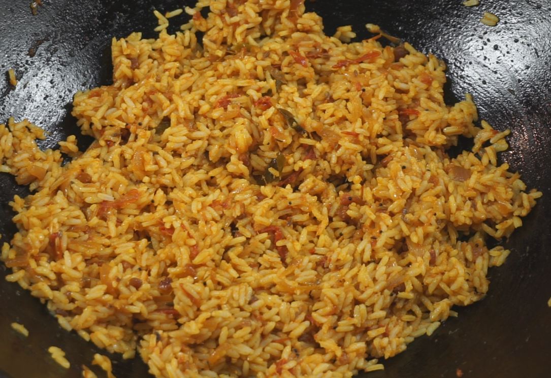 Thakkali Sadam / Tomato Rice Recipe | Steffi's Recipes