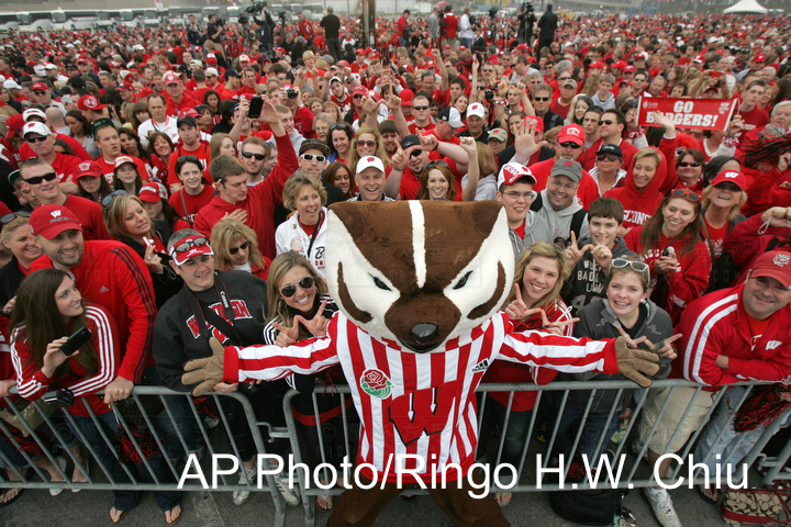Ringo Chiu Photography: Wisconsin Badgers Party at the Pier