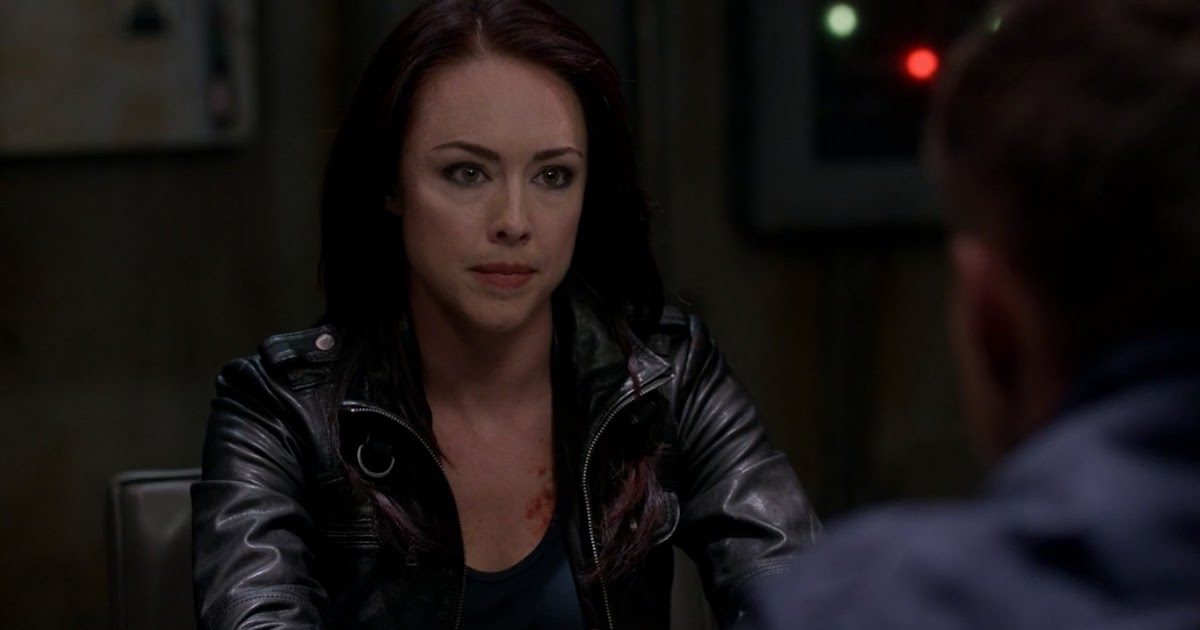 Cool movie screenshots: Lindsey McKeon as The Reaper Tessa in Supernatural