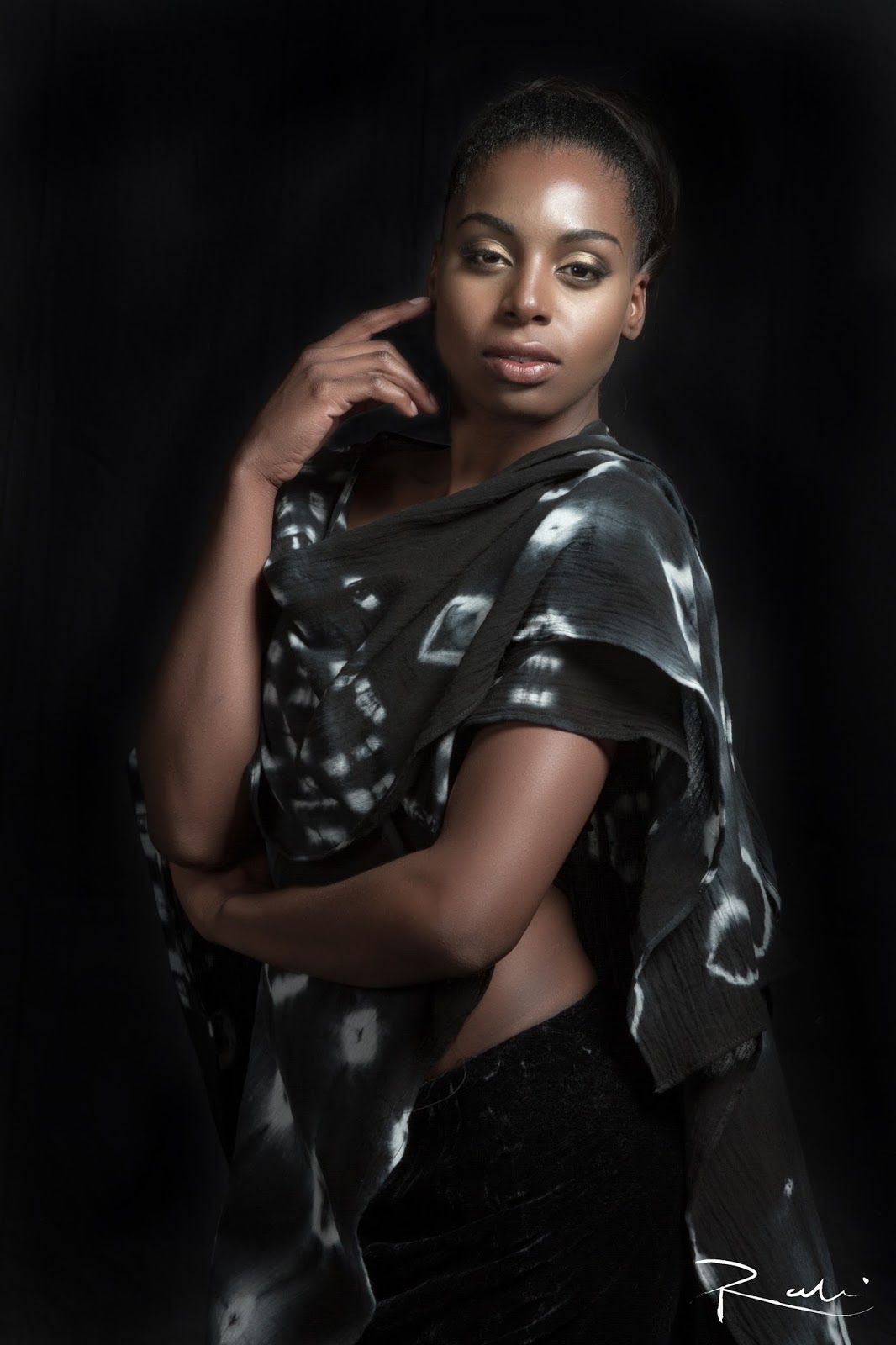 Laura Reyes Fashion San Miguel: Hand-dye Silks & Cottons