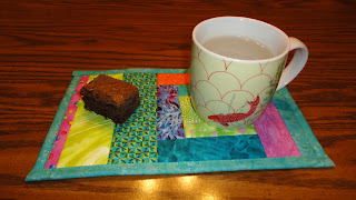 Patchwork Breeze: Mug Rug Binding