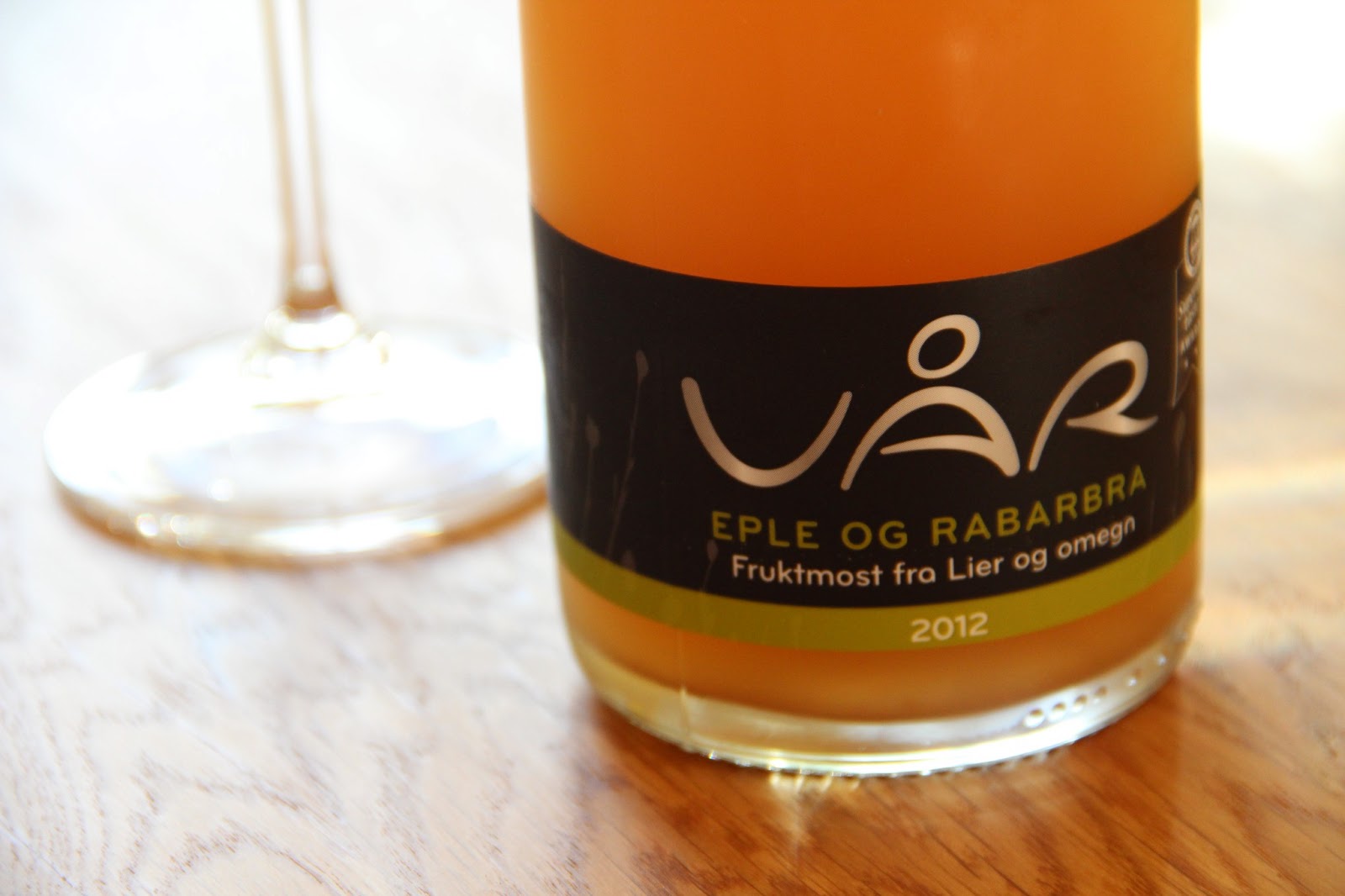 Bobler til 17.mai - og et alkoholfritt alternativ!