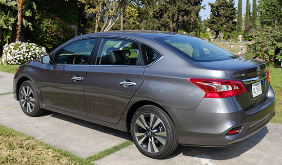 Nissan Sentra test Drive - Types cars