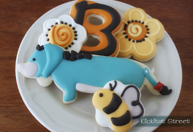 Bees on Flower cookies