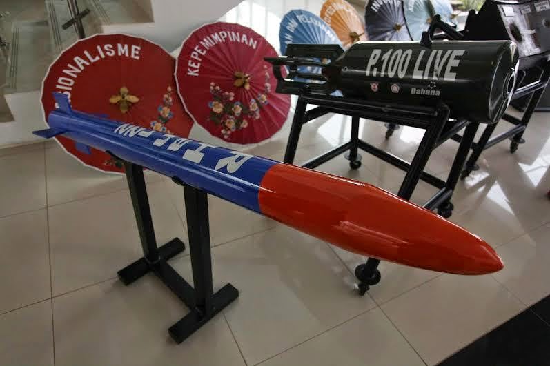 PERTAHANAN DAN KEAMANAN: Indonesia Miliki Pabrik Bom Terbesar se-ASEAN