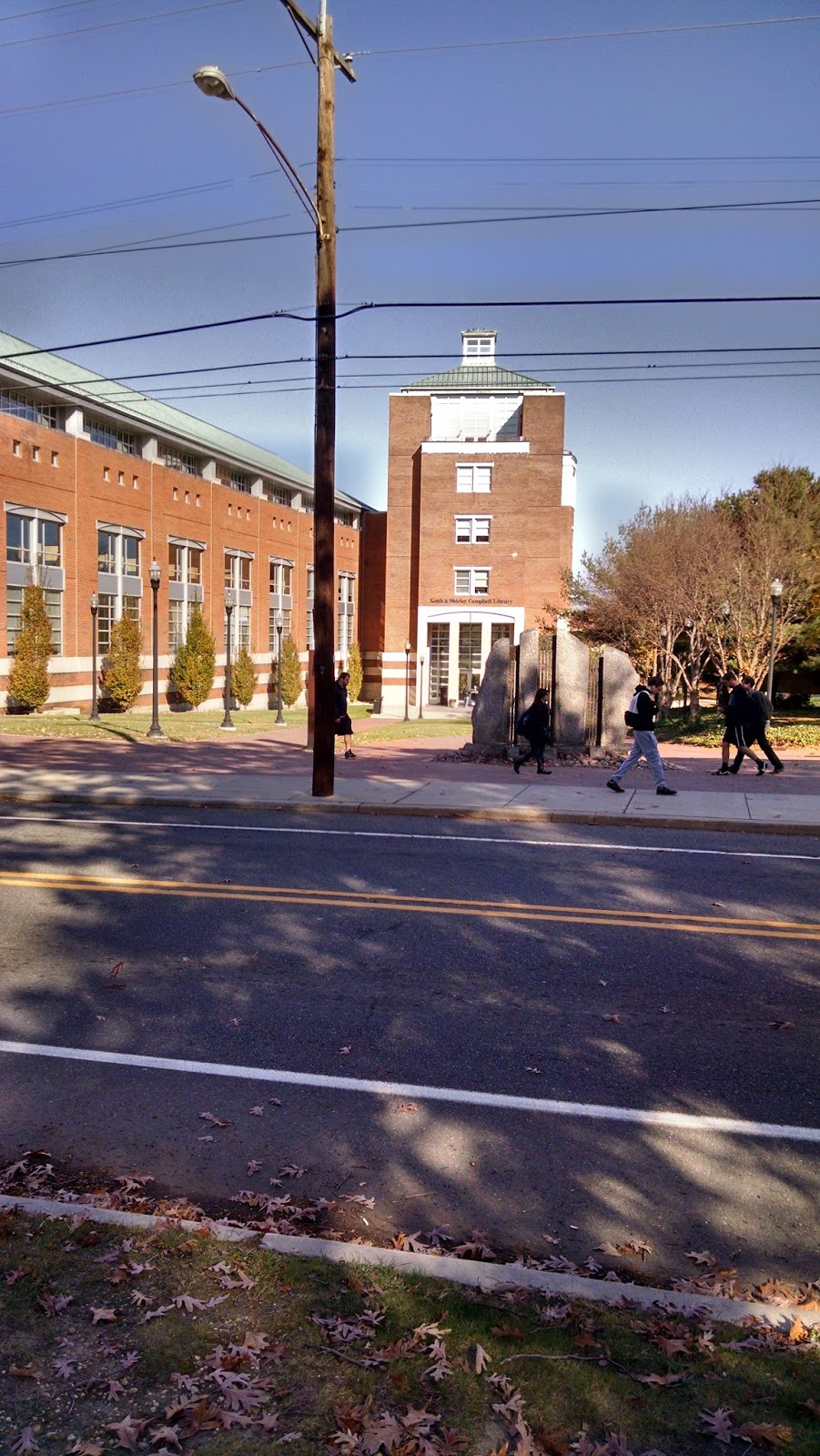 Tour college: Rowan University