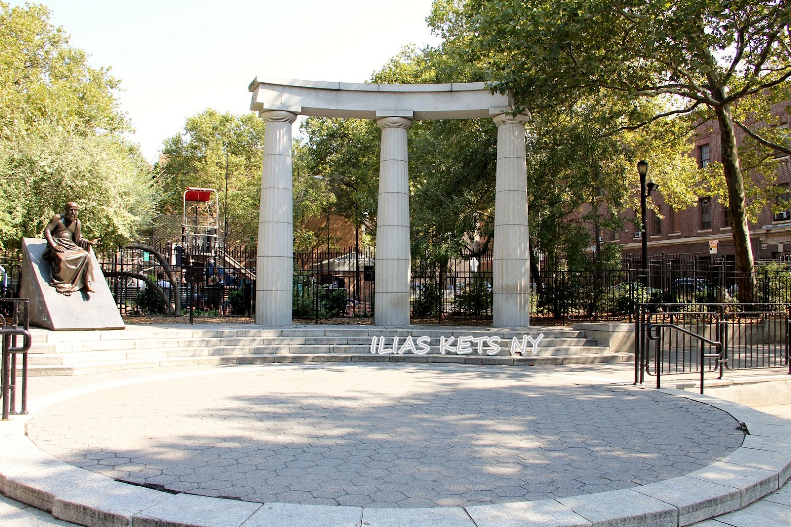 ILIAS KETS NY: *** Η ΠΛΑΤΕΙΑ ΤΗΣ ΑΘΗΝΑΣ