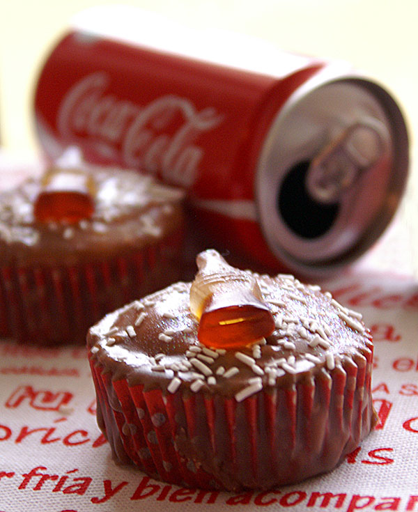 Objetivo: Cupcake Perfecto.: Cupcakes de Coca-Cola... o de cómo mi ...
