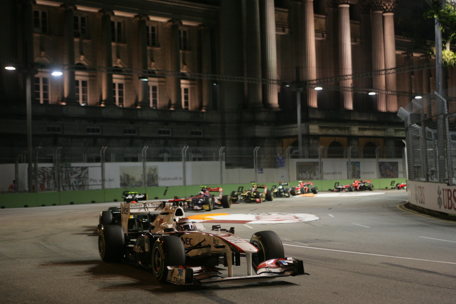 F1 2013: Night Racing in Singapore