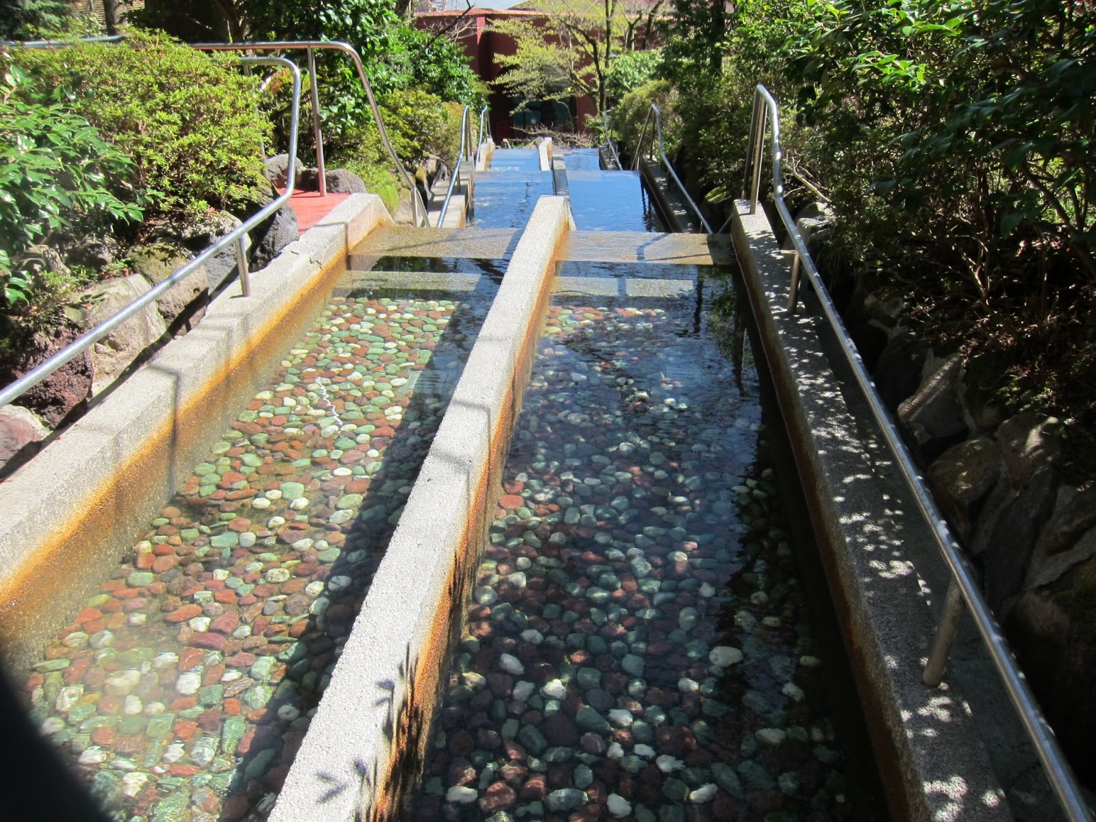 ITS MY LIFE. I'LL DO WHAT I WANT: Yunessun Hot Spring Theme Park