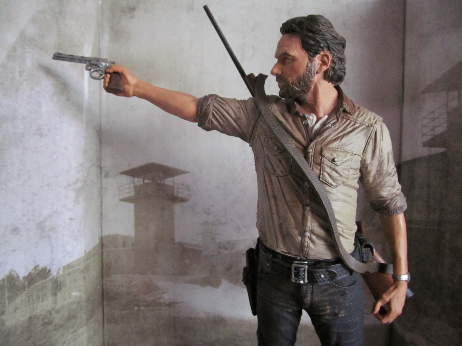 We Love The Walking Dead: Review: The 10 Inch Rick Grimes Figure.