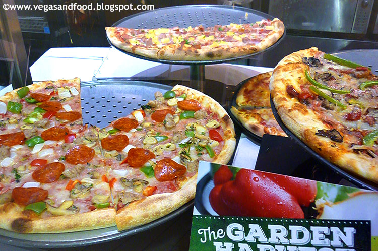 Sbarro garden harvest pizza - Vegas and Food