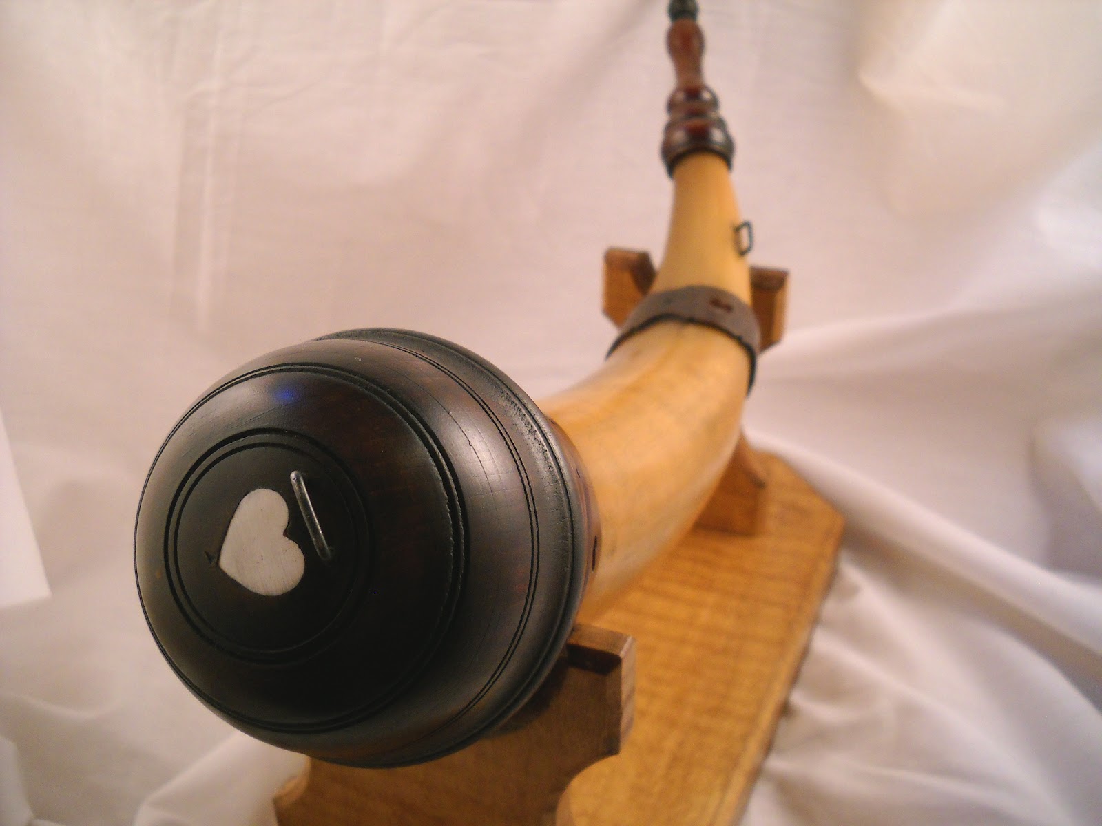 Contemporary Makers: Powder Horn by Tim Sanner