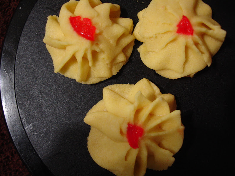 Sweet Addictions: Dahlia Cookies