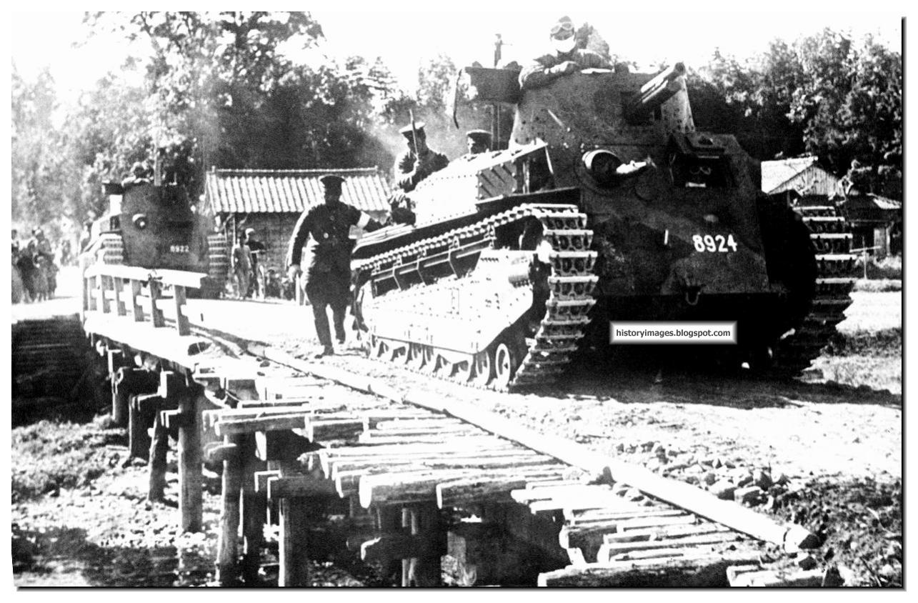 HISTORY IN IMAGES: Pictures Of War, History , WW2: Japanese Invasion Of ...