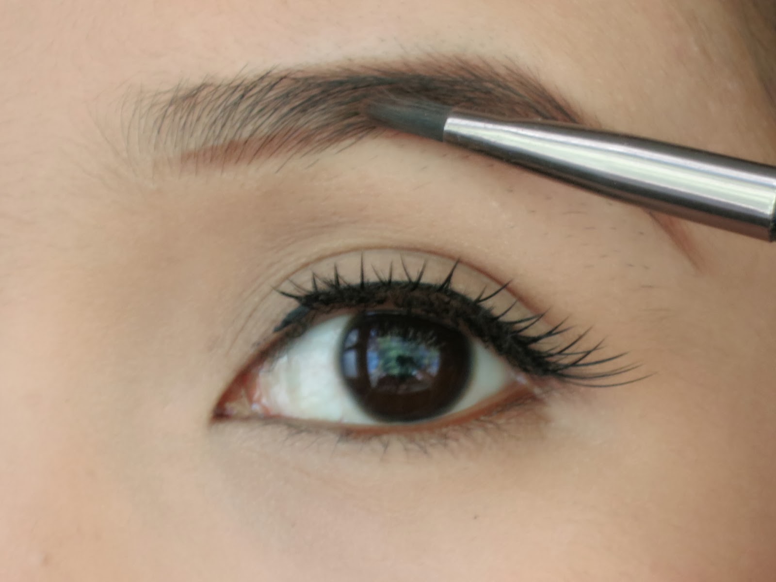 Mineeh11: How to: Perfect Looking Eyebrows