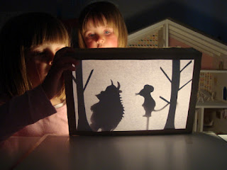 mousehouse: DIY shadow puppet theatre