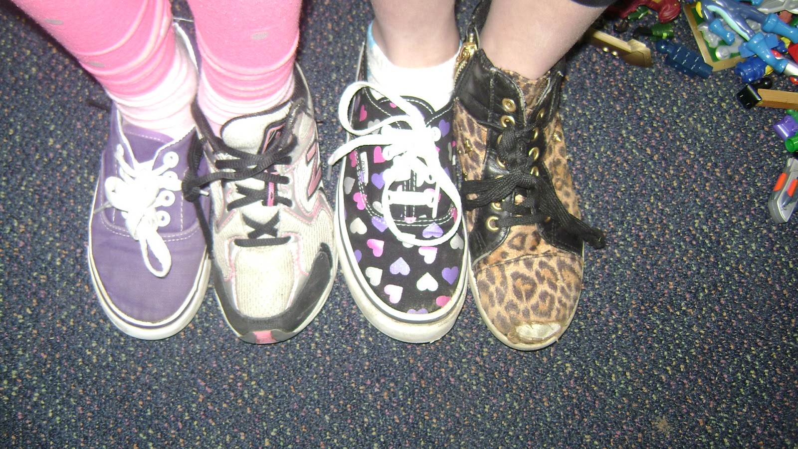 Room 2 Waikanae School: Odd Shoe Day