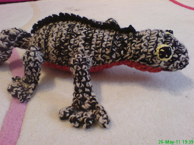 2000 Free Amigurumi Patterns: Crocheted Alpine Newt