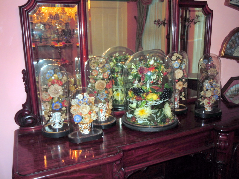 My Old Historic House: PARLOR DOMES a Different Kind of Flower Arranging.