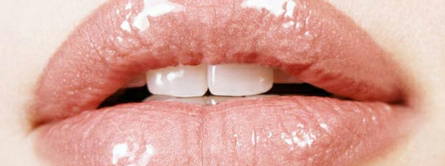 Bolinhas nos labios | Moda Intima Marisa