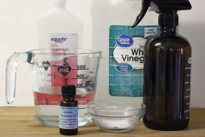 How to Make Glass Cleaner With Vinegar, Cornstarch - Koti Beth