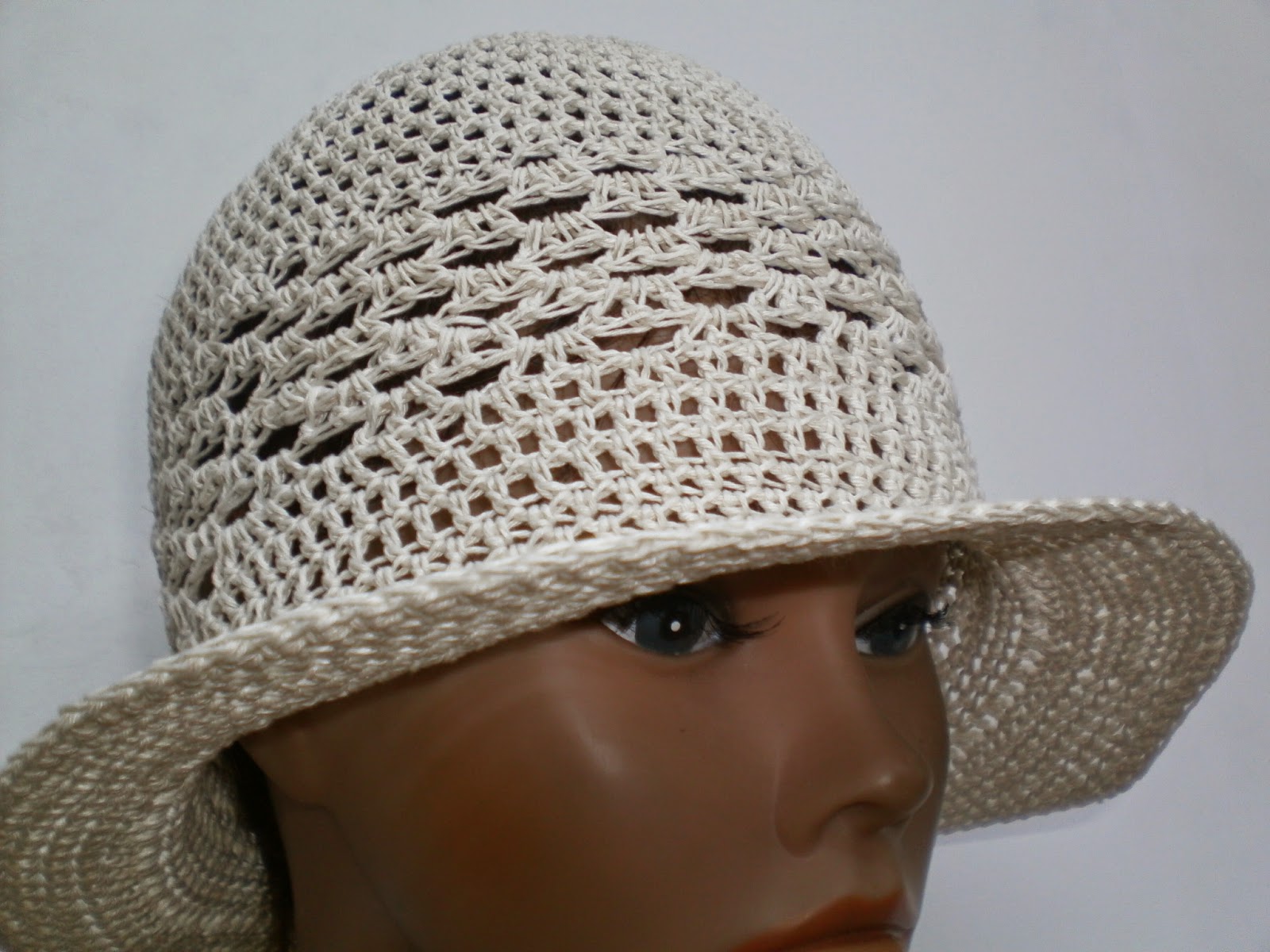 Mady Handmade-creatii crosetate manual,pentru copii si adulti: Palarie ...