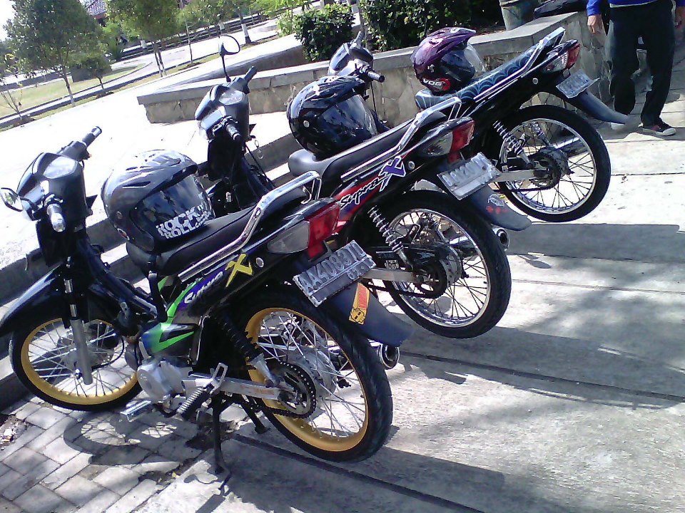 The Speed Supra X Lama Classic Club: 2000 2003 2003