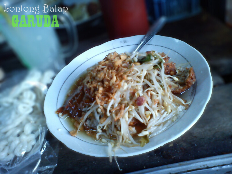 Lontong Balap GARUDA PAK GENDUT | My Culinary Adventure