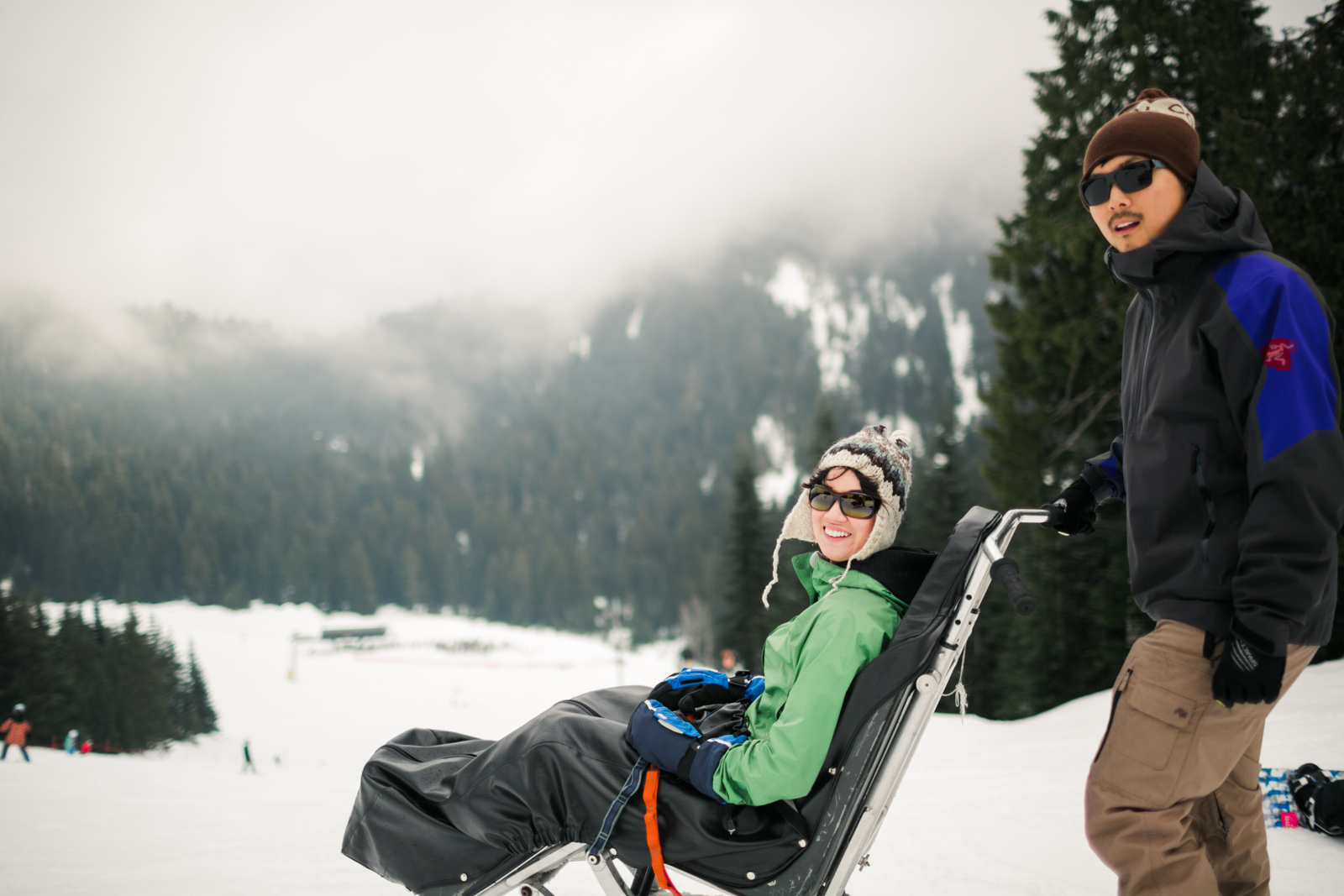 Great Adventure Club: Snow Limo Tours at Grouse Mountain!