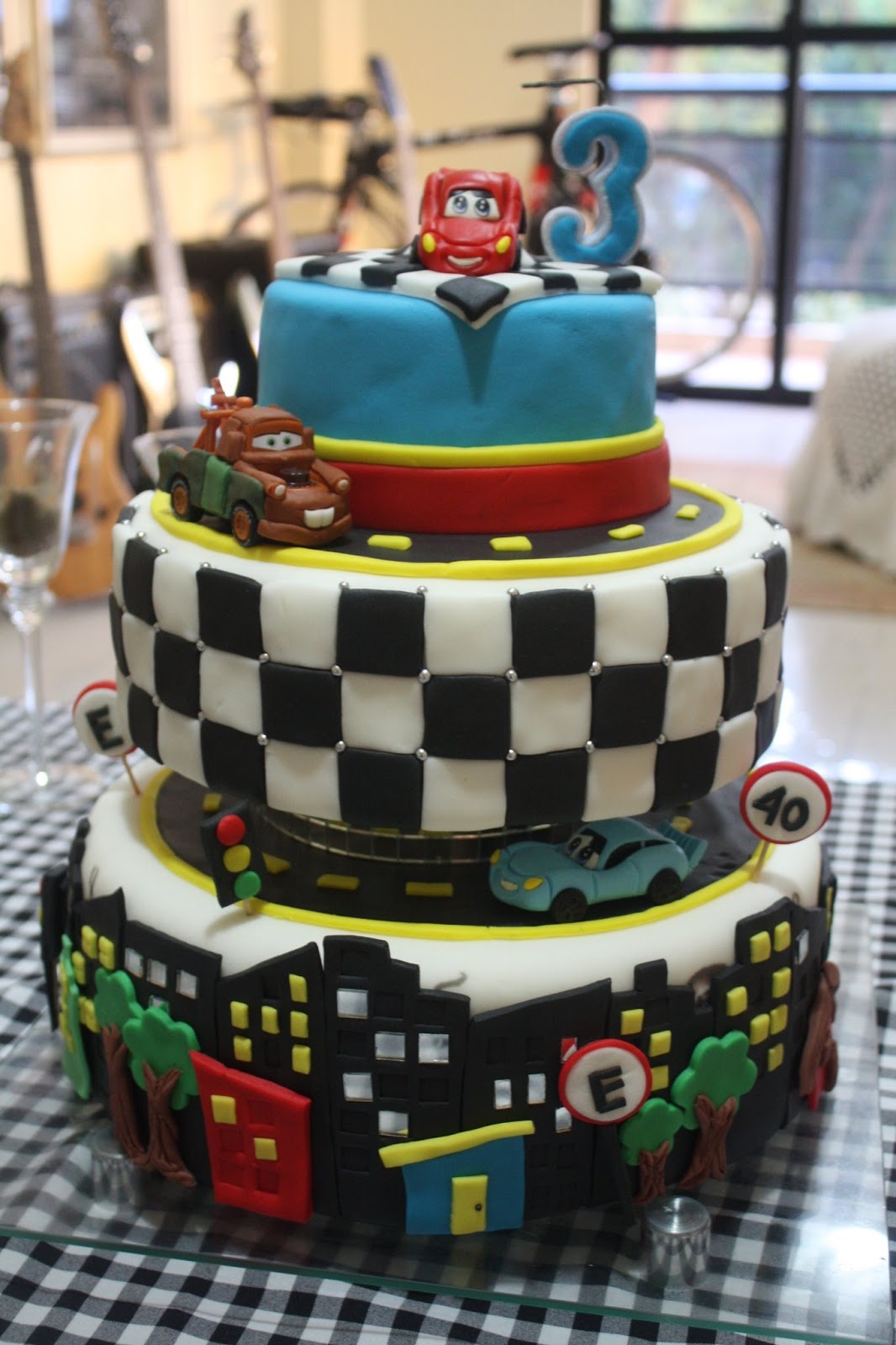 By Paula Melo: Bolo Cars