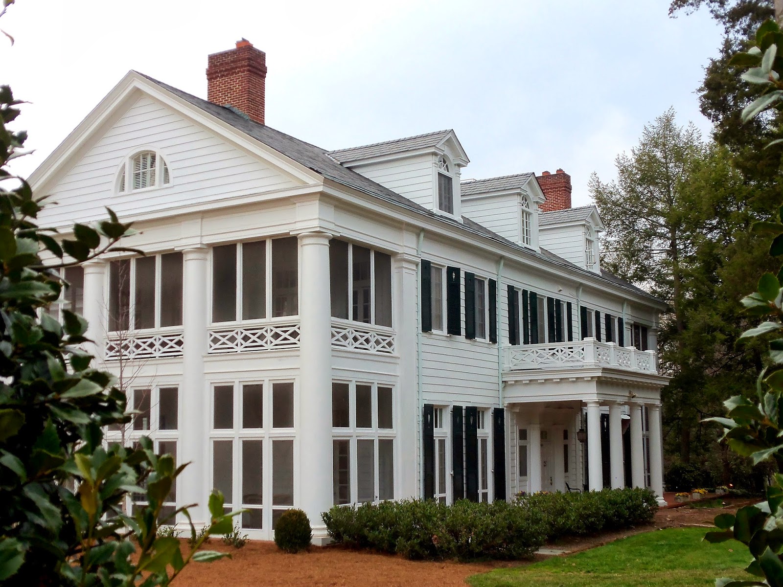 Kiki Nakita: A Tour of The Duke Mansion