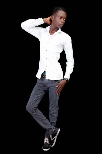 ONYX Godwin releases new photos for the holidays