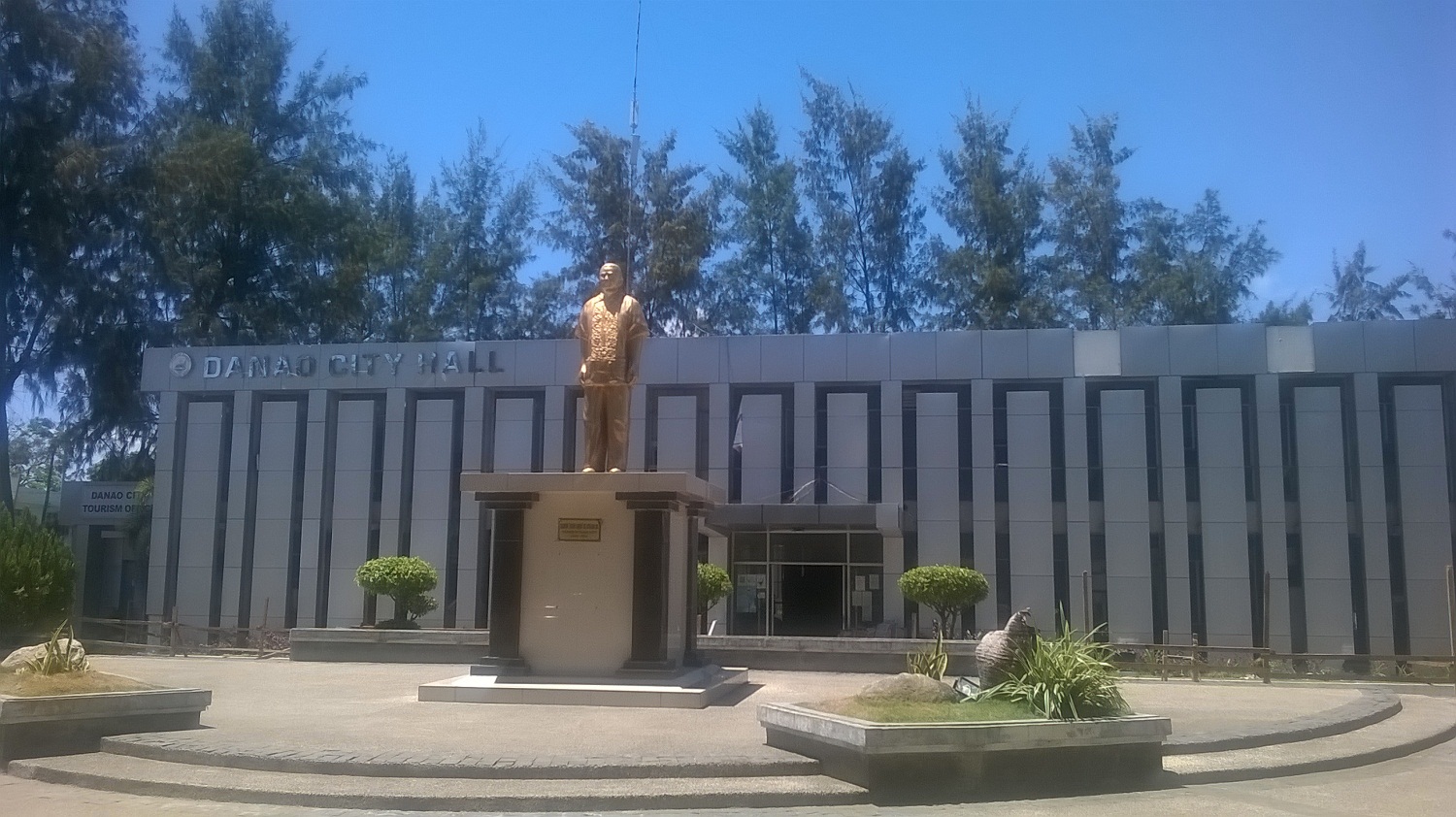 walking distance & et cetera -: Danao city