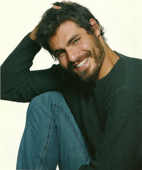 GISELLE BEYSING: Visite o site oficial do Thiago Lacerda.