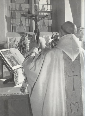 southern orders: HOW DO YOU LIKE YOUR LITURGY PERFORMED? "PERFOMATISM"