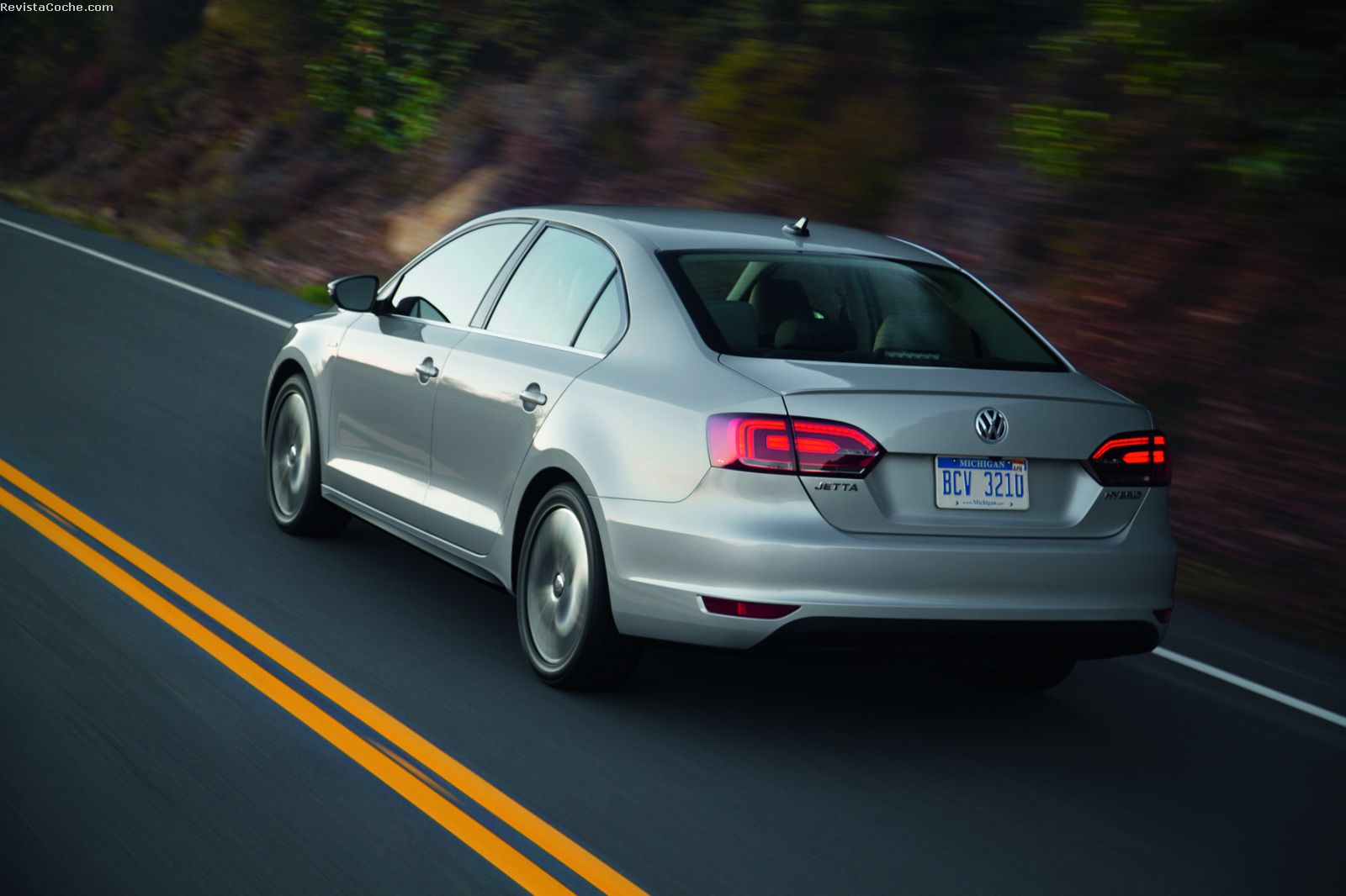 Revista Coche: Volkswagen presenta el Jetta Hybrid 2013