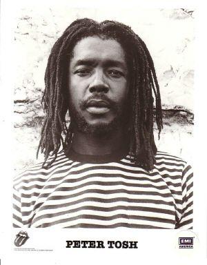 NOTICIAS Y EFEMERIDES MUSICALES Y DEL CINE: PETER TOSH, UN 11 DE ...