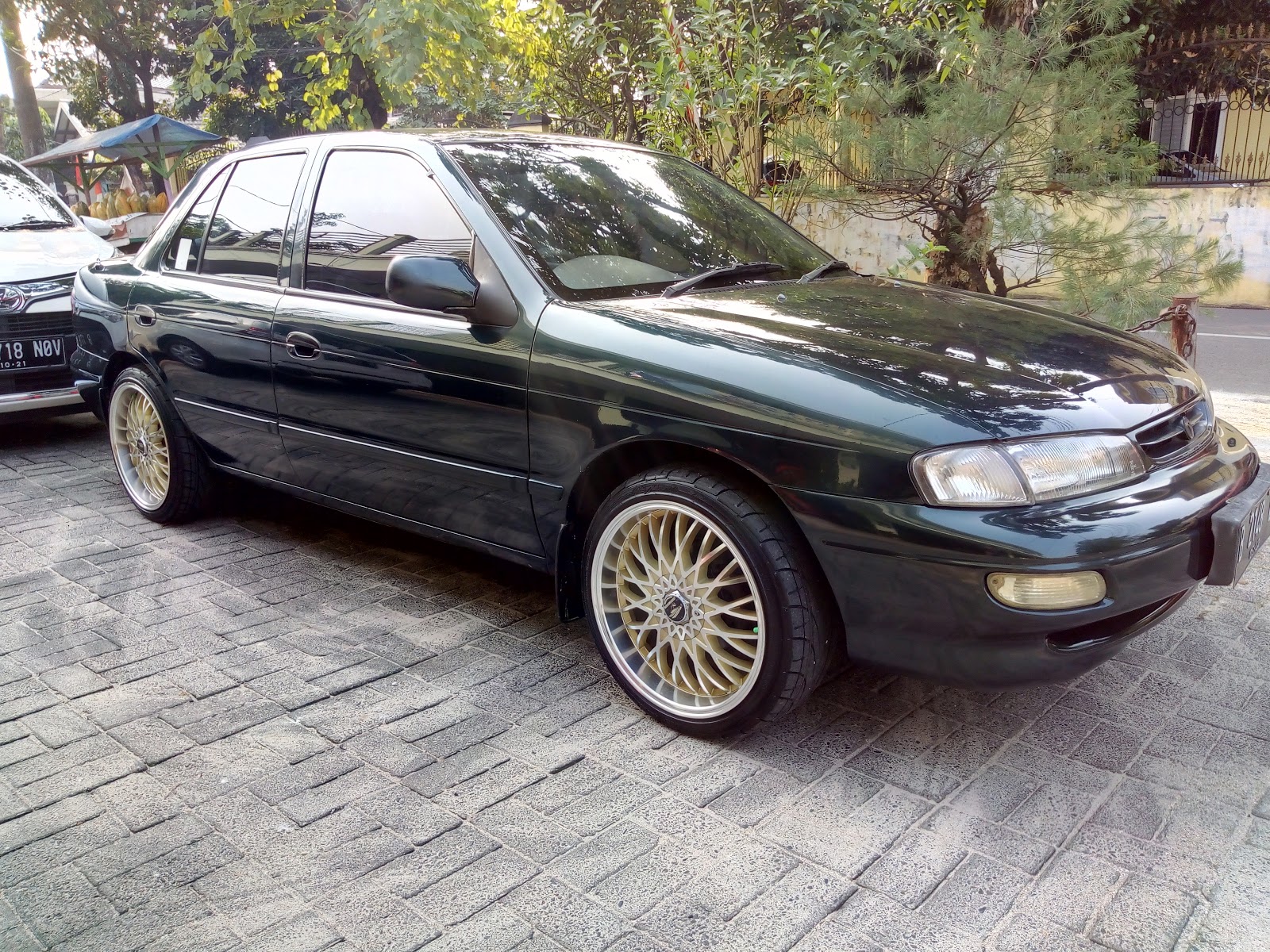 Dijual Sedan lawas tahun 90an Timor S515i injeksi Dohc Tahun 1997 ...