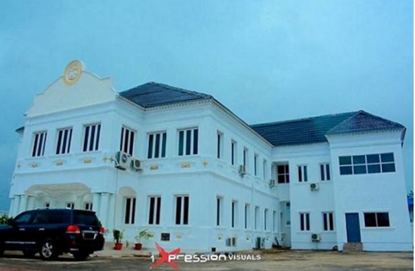 Inside Ooni Of Ife's Magnificent Palace In Ile Ife (Pictures) - HOT GISTZ