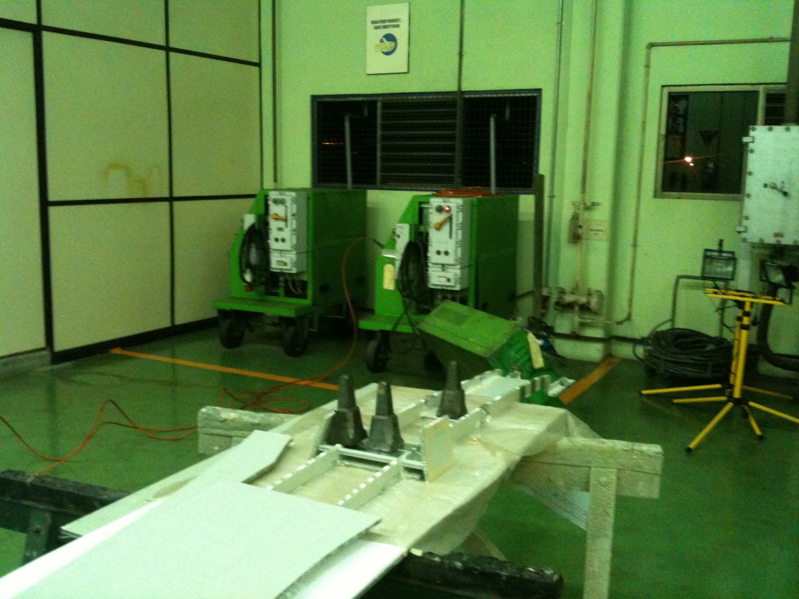 ITS TEAM - SAPU ANGIN SHELL ECO MARATHON 2012: Momen - Momen Proses ...