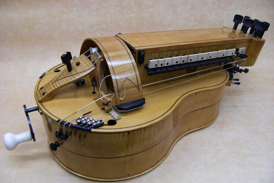 Hurdy Gurdy Weekly • #HGWeekly: • Chris Eaton gurdy for sale - NEW!