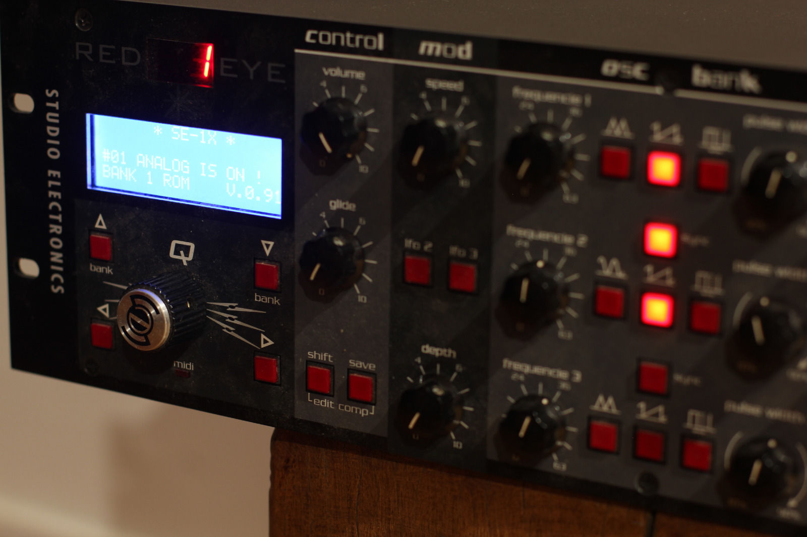 MATRIXSYNTH: Studio Electronics SE-1X Red Eye SN 4296